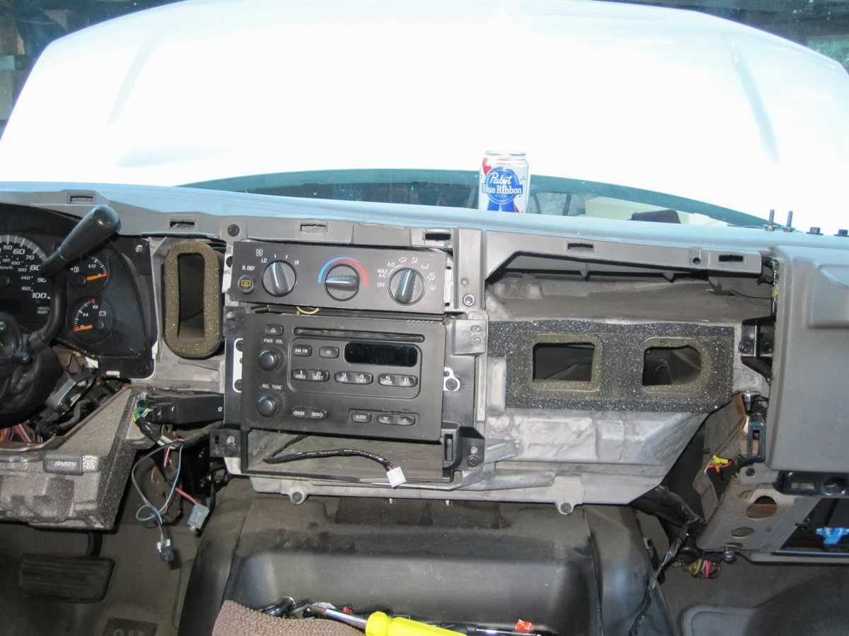 Guide to Chevy Express Van Radio Wiring